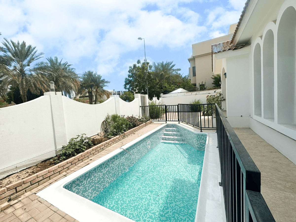 3BR Spacious Villa for Rent in Mahooz | House Me