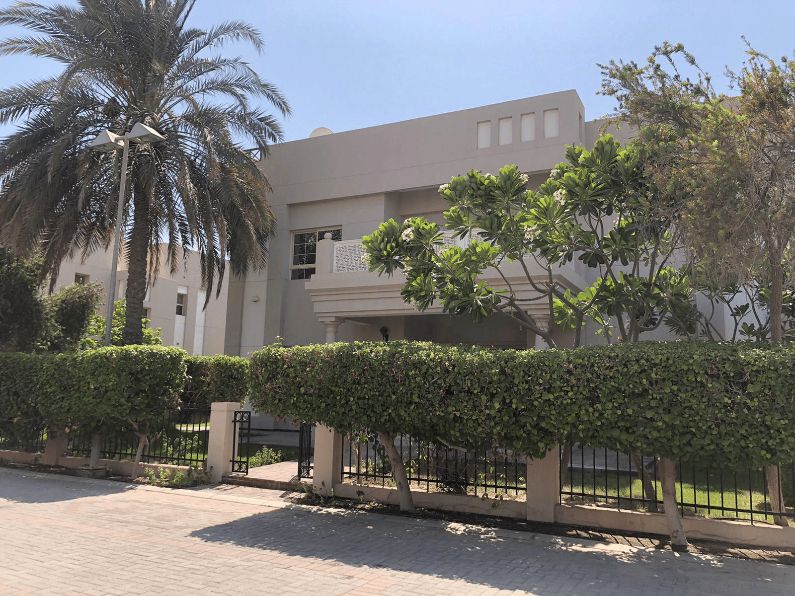 5 Bedrooms Luxury Villa for Rent in Janabiyah | Playground | House me