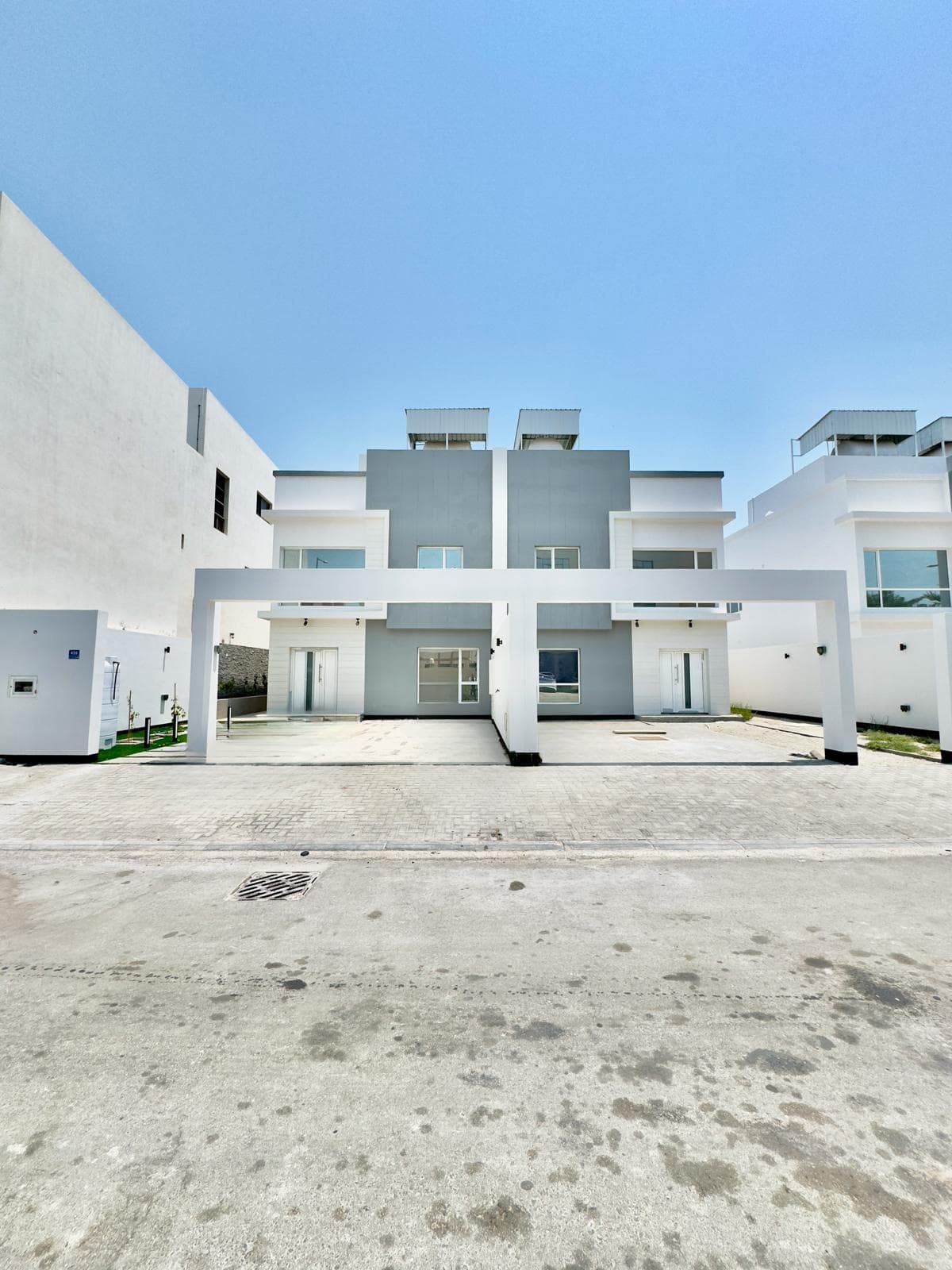 Luxurious Villas for Sale in the Jid Ali Area | House me
