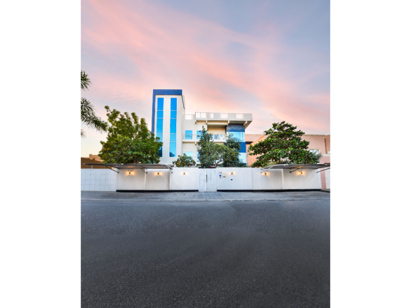 Luxury Villa for Sale in Sanad Al-Nasefah | 734 SQM | House me